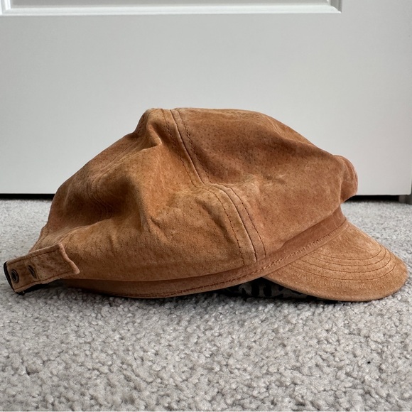Free People | Accessories | Tan Suede Leather Paperboy News Cap Bobo ...